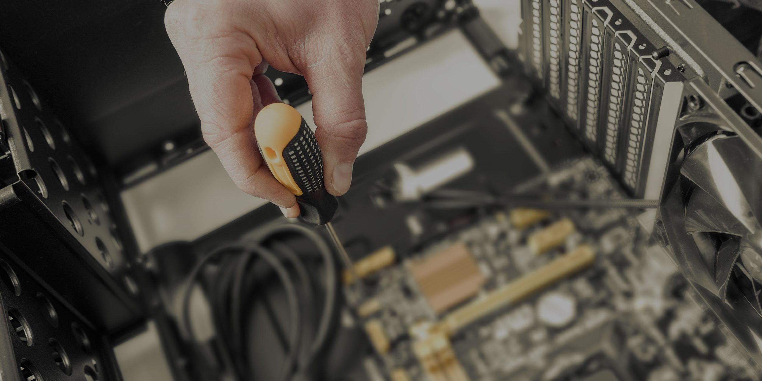 Reparatii calculatoare, laptop, telefoane si tablete